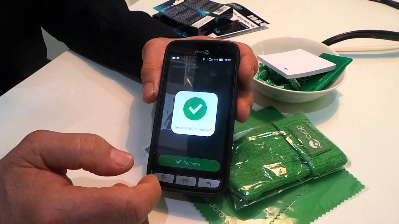 Doro 8030, el smartphone a medida para seniors - YouTube