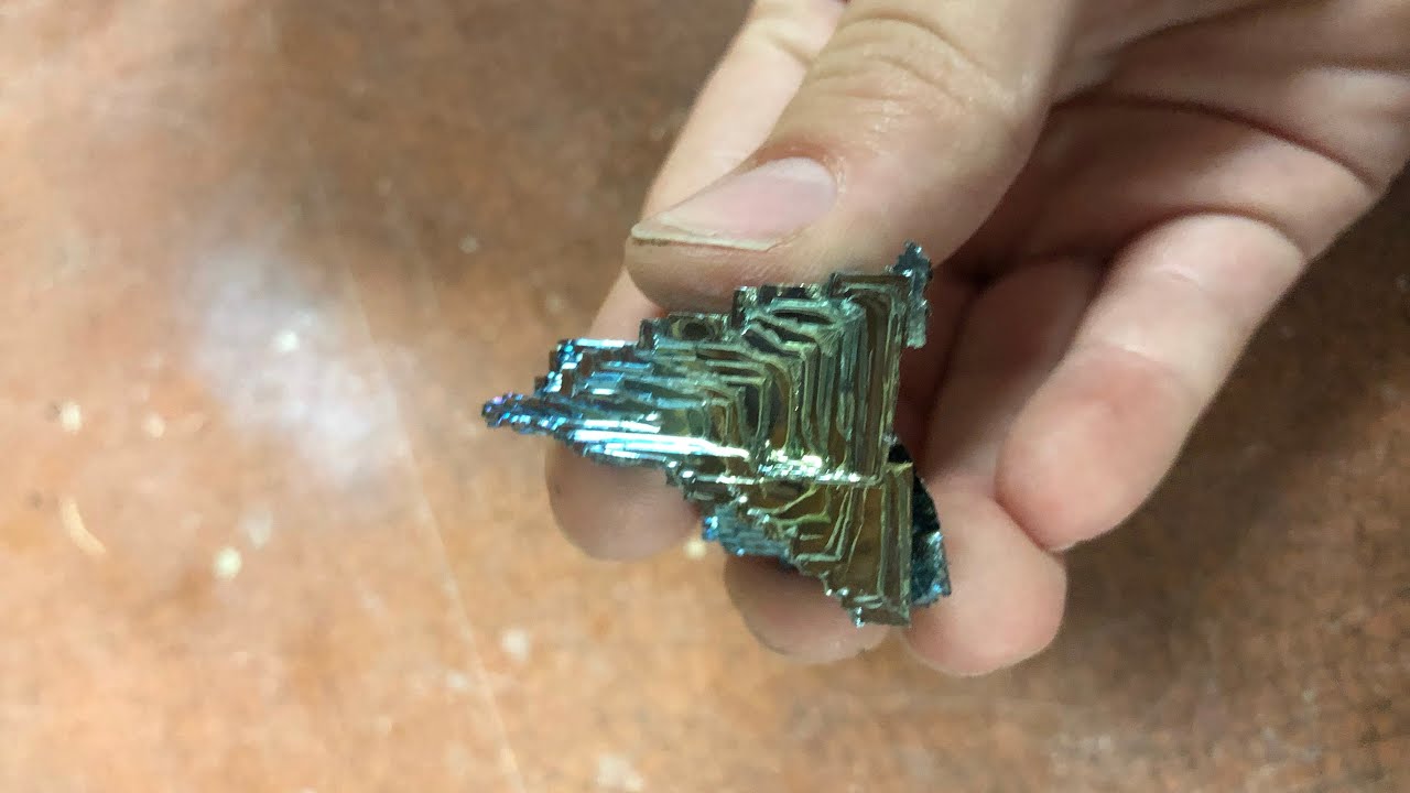 Making bismuth crystal’s - YouTube