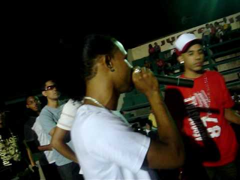 mozart la para improvisando en san victor moca by leury1 - YouTube