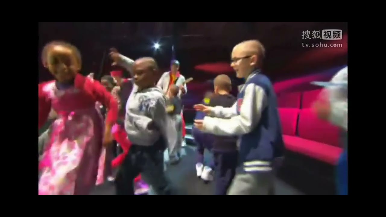 FAMILY AND FRIENDS THE RHYME ROCKET - YouTube