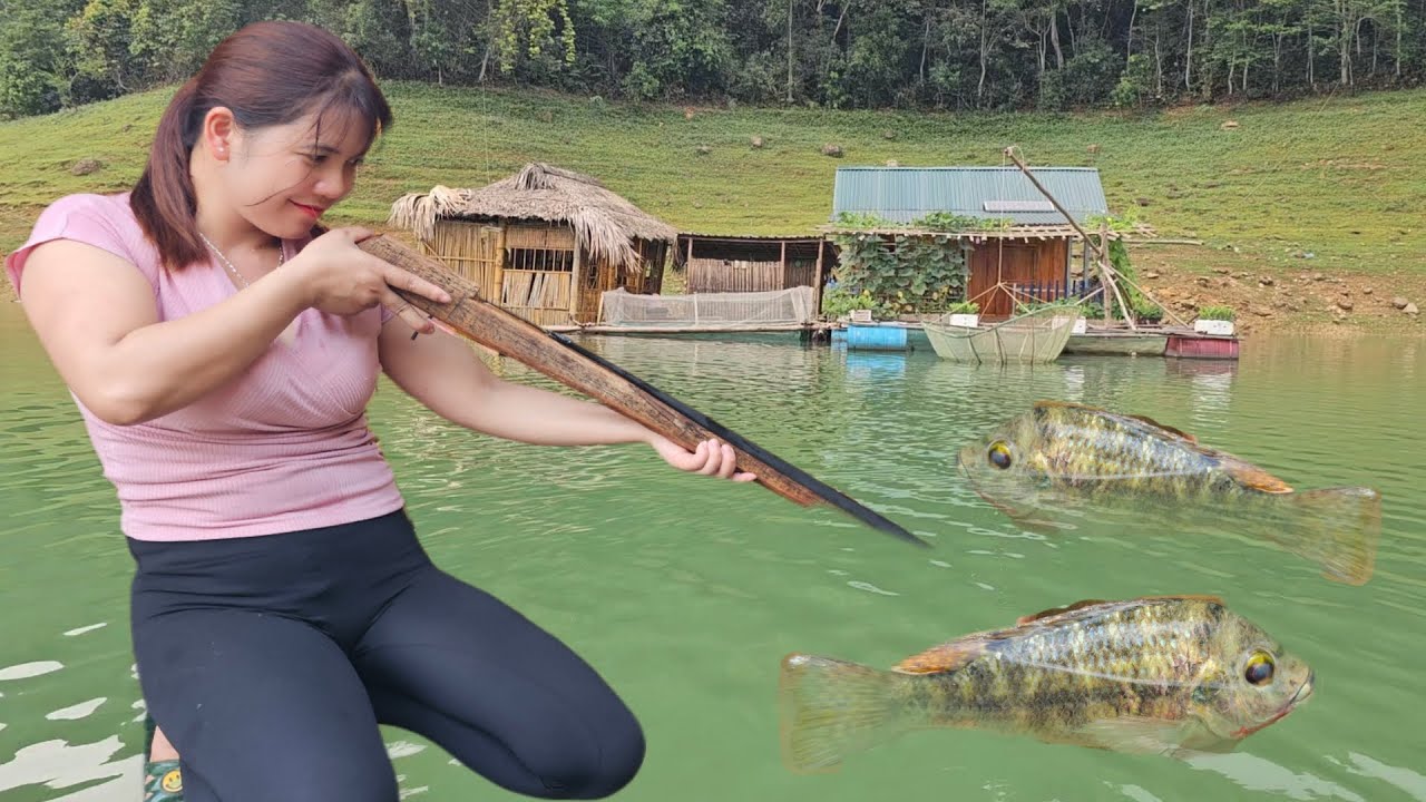 Using bow and arrow to shoot fish, life on the lake of the girl. - YouTube