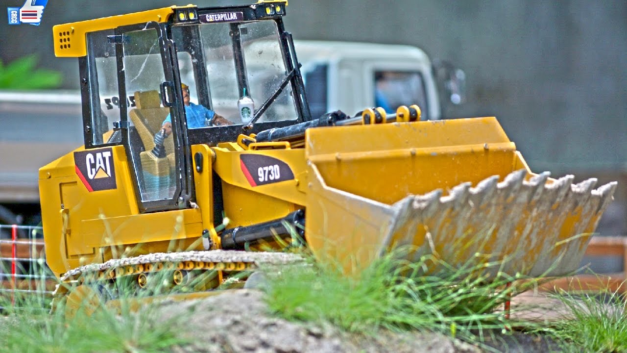 CAT 973D 1:14 @ 01-05-2017 - YouTube
