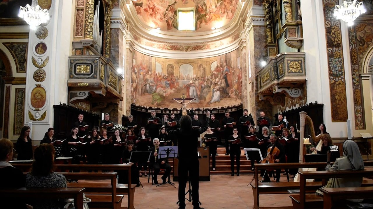 Requiem (John Rutter) - Introitus and Kyrie - YouTube