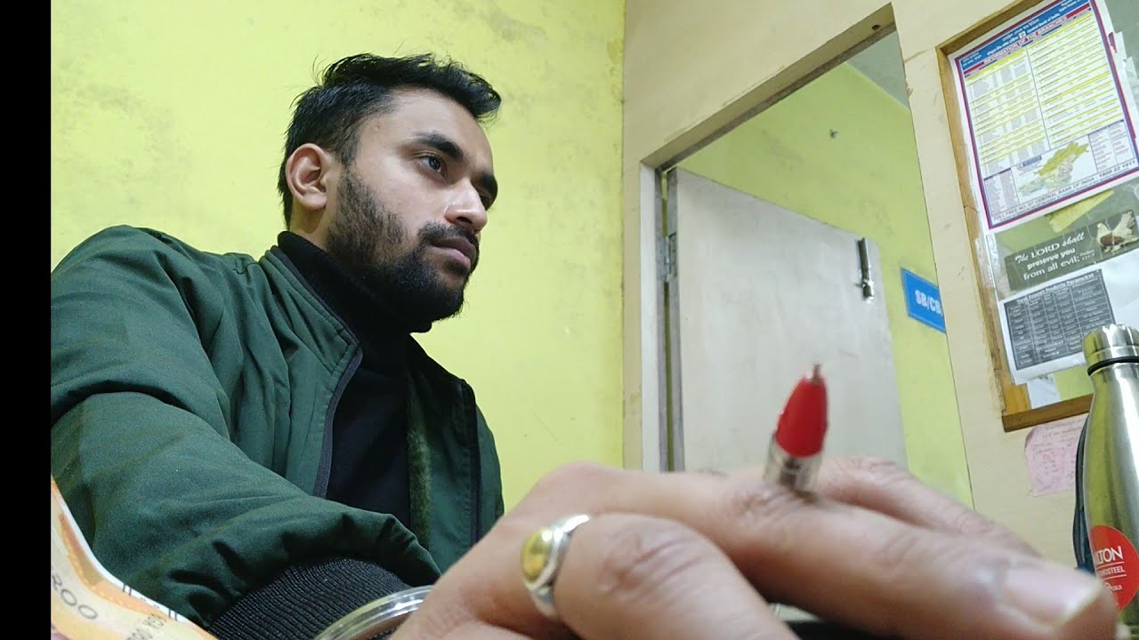 A day in the Life of a Banker | Daily Routine in Bank | Banking Vlog ...