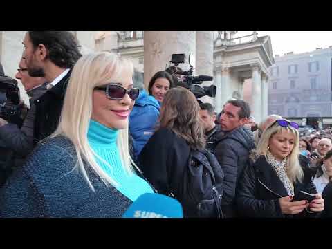 Il ricordo di Cicciolina (Ilona Staller) al funerale di Eleonora Giorgi oggi a Roma