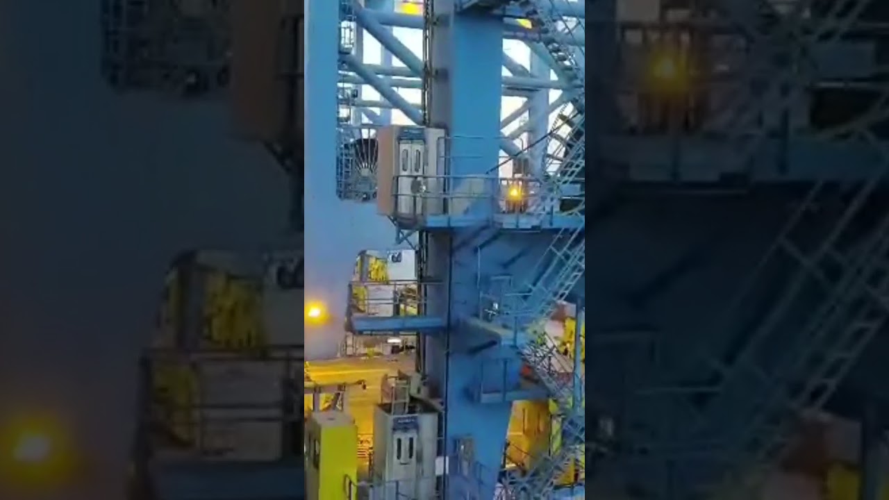 Automated port 🛳️ - YouTube