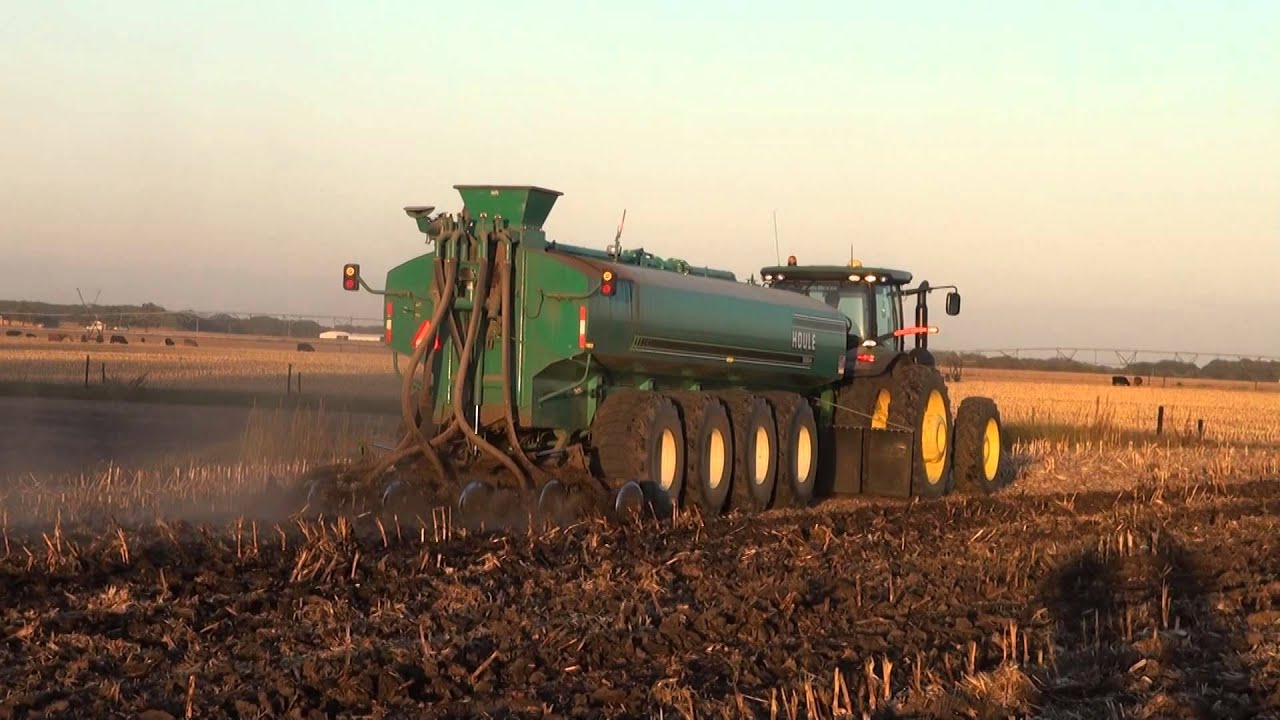 john deere and houle tanker - YouTube