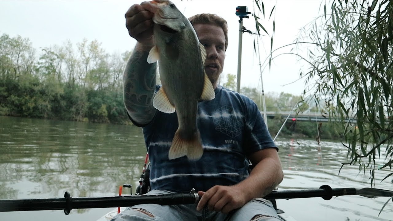 Kayak Fishing the Cal/Sag for Bass! - YouTube