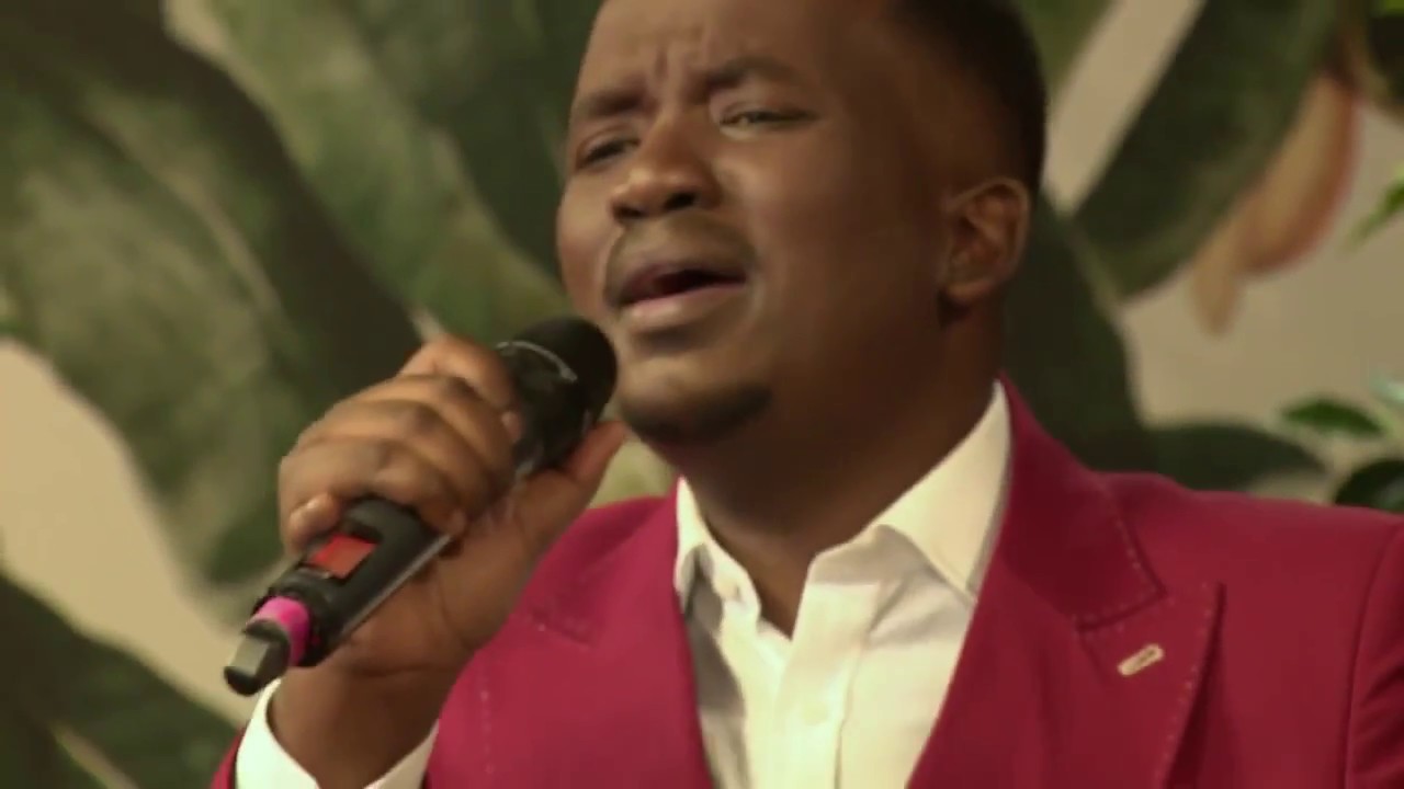 Sfiso Ncwane's Last Performance_Ngipholise - YouTube
