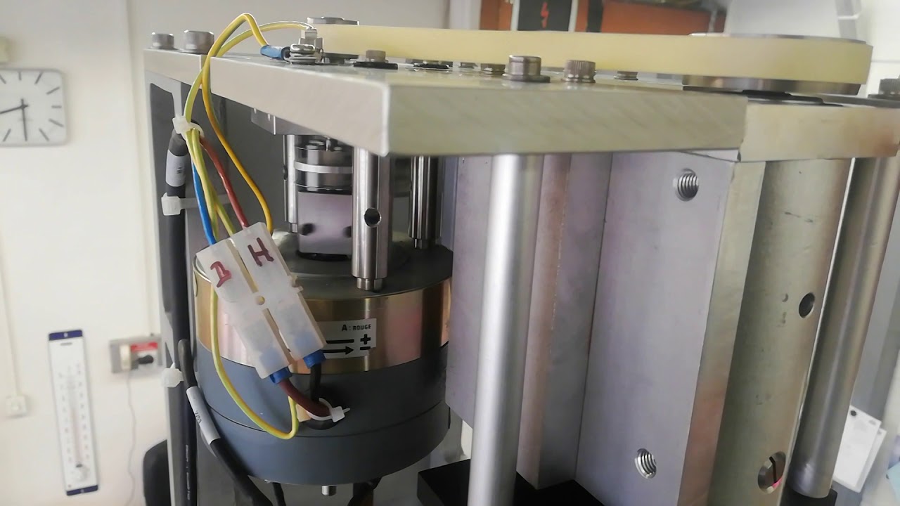 ZEISS UMC 850 - YouTube