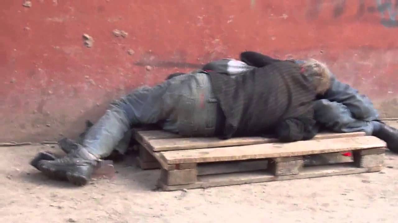 Russian alcoholics - YouTube