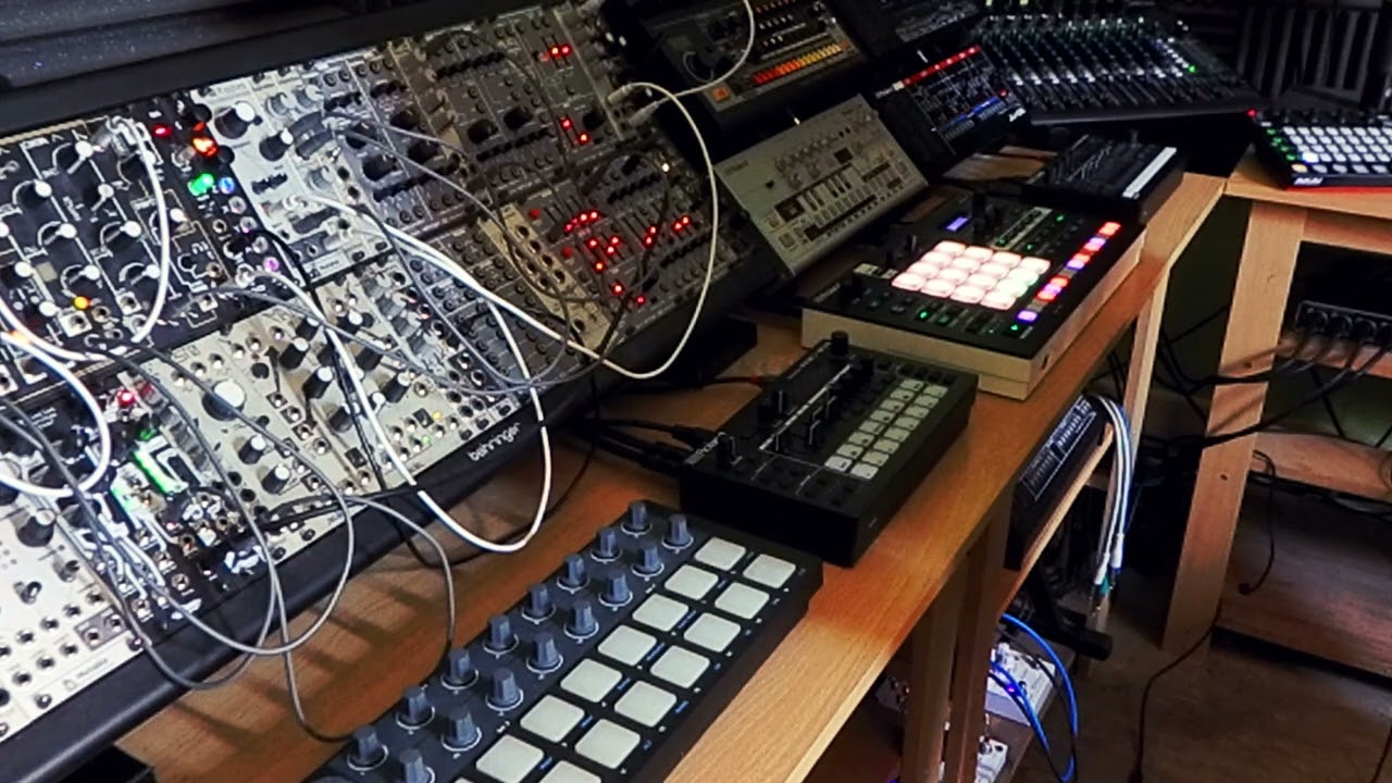 Roland Verselab MV-1 / Make Noise 0-Coast / FL Studio 20 - Detroit ...