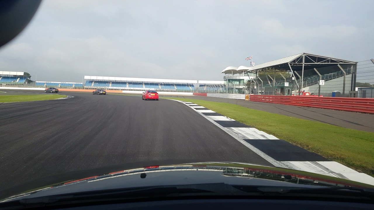 Pistonheads Sunday Service 23/10/16 Silverstone BMW 120d - YouTube