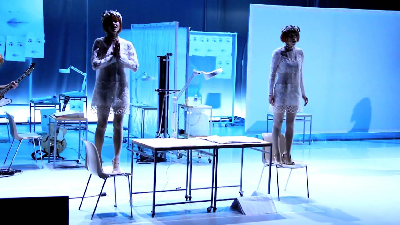 INTERPRETATION_Les tantes_Florence Pelly et Crystal Shepherd Cross ...