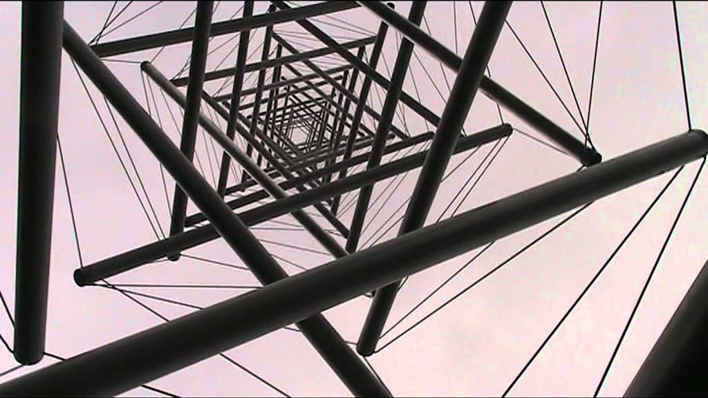 Needle tower van Kenneth Snelson in beeldentuin Kröller-Müller - YouTube