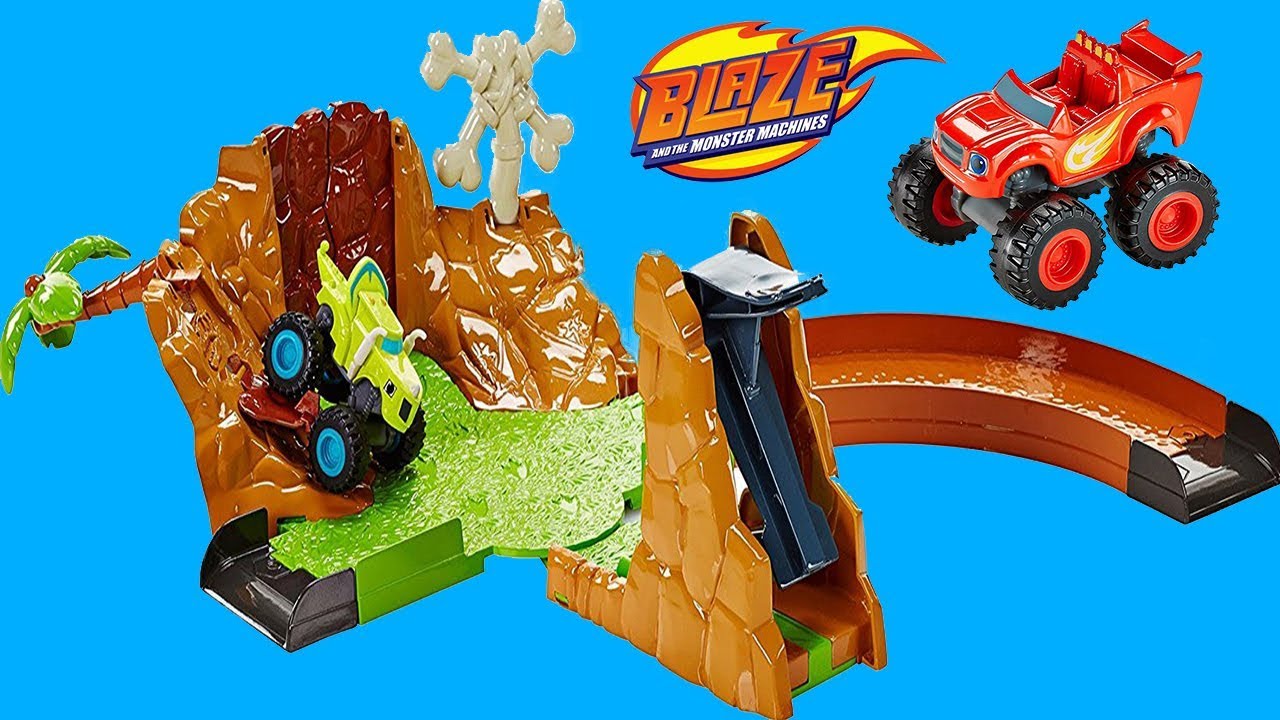 Blaze & the Monster Machines Slam & Crash Zeg Playset Pirate Adventures ...
