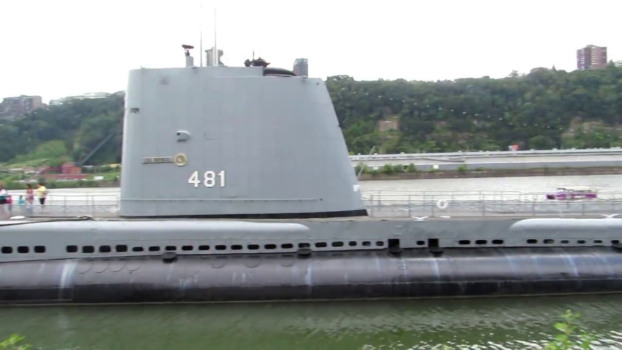USS Requiun Submarine Walk through 2017 - YouTube