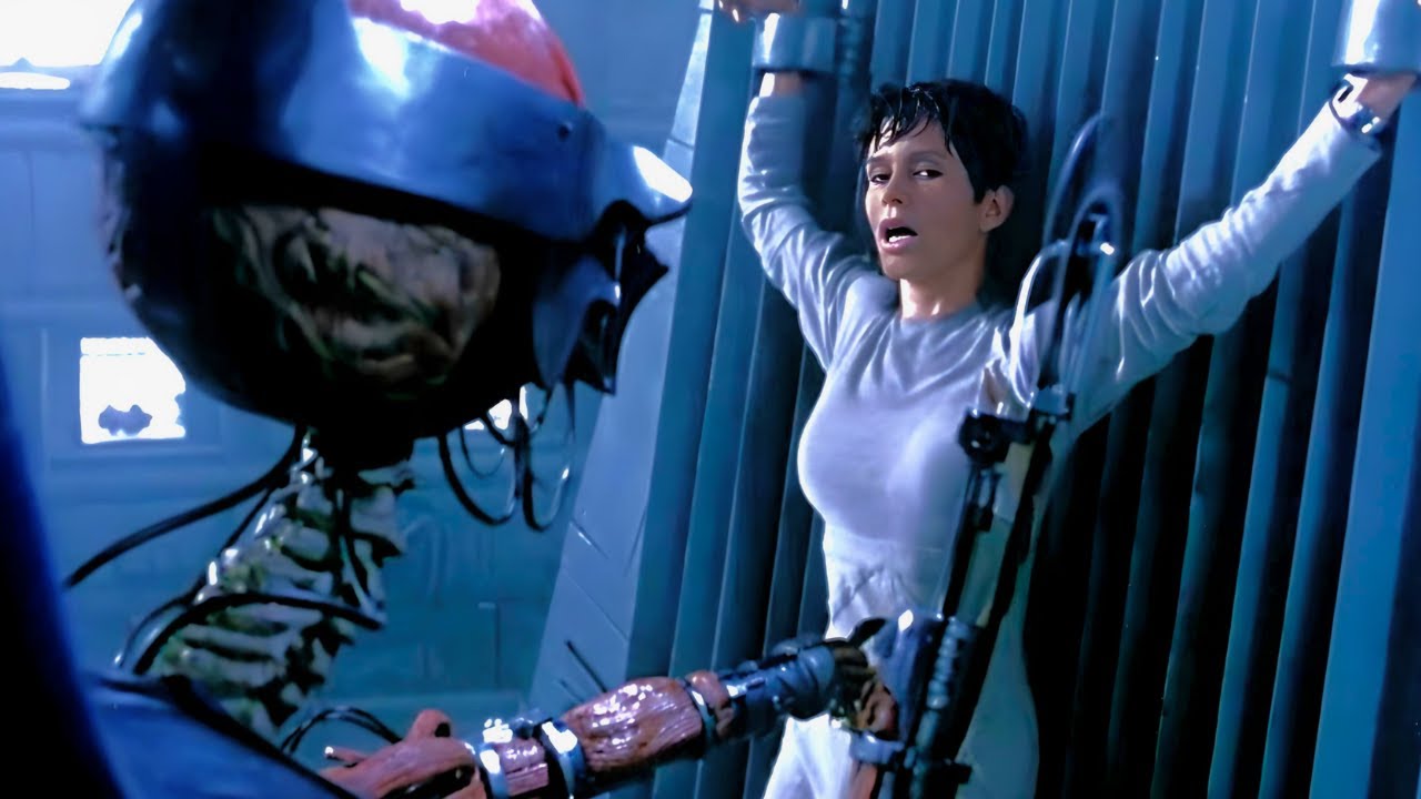 Killer Alien Robots Lure Astronauts to The Moon to Harvest their Human ...