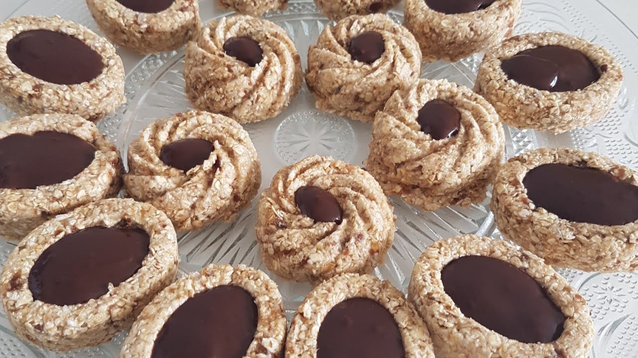 jolis Biscuits sans cuisson aux flocons d avoines à la pâte de datte ...
