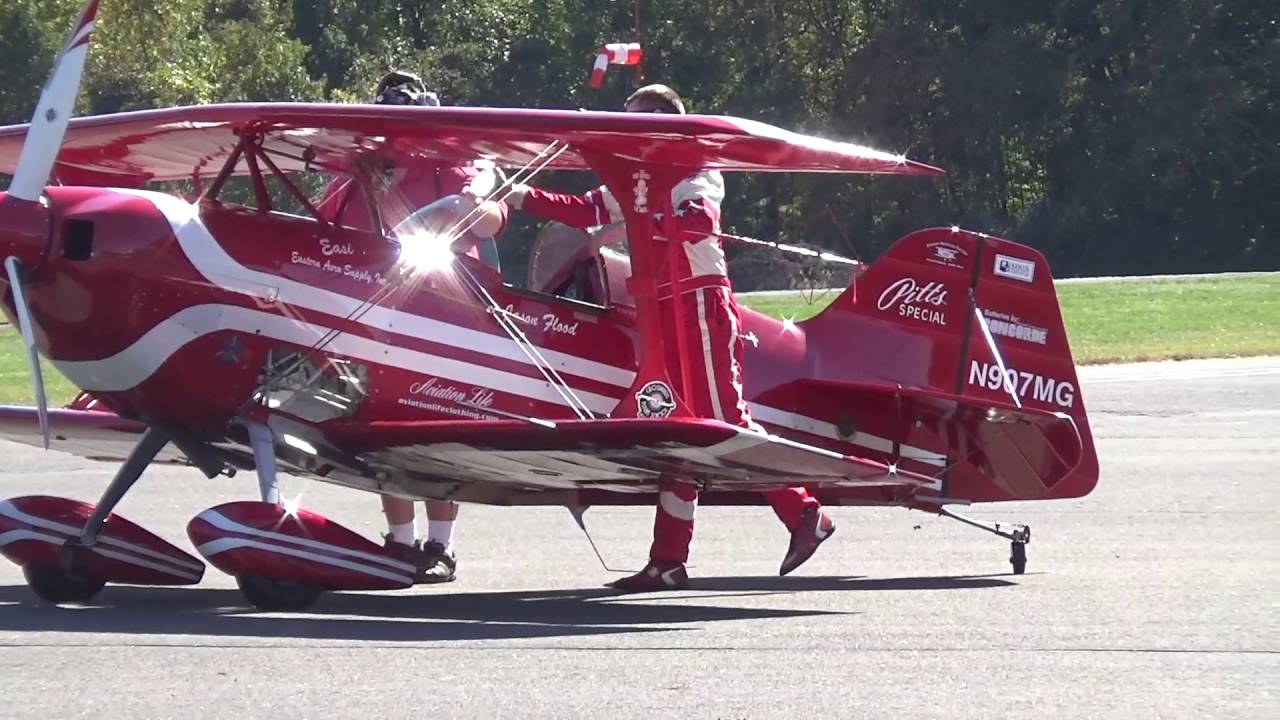 Flying W Air Show 2016 - YouTube