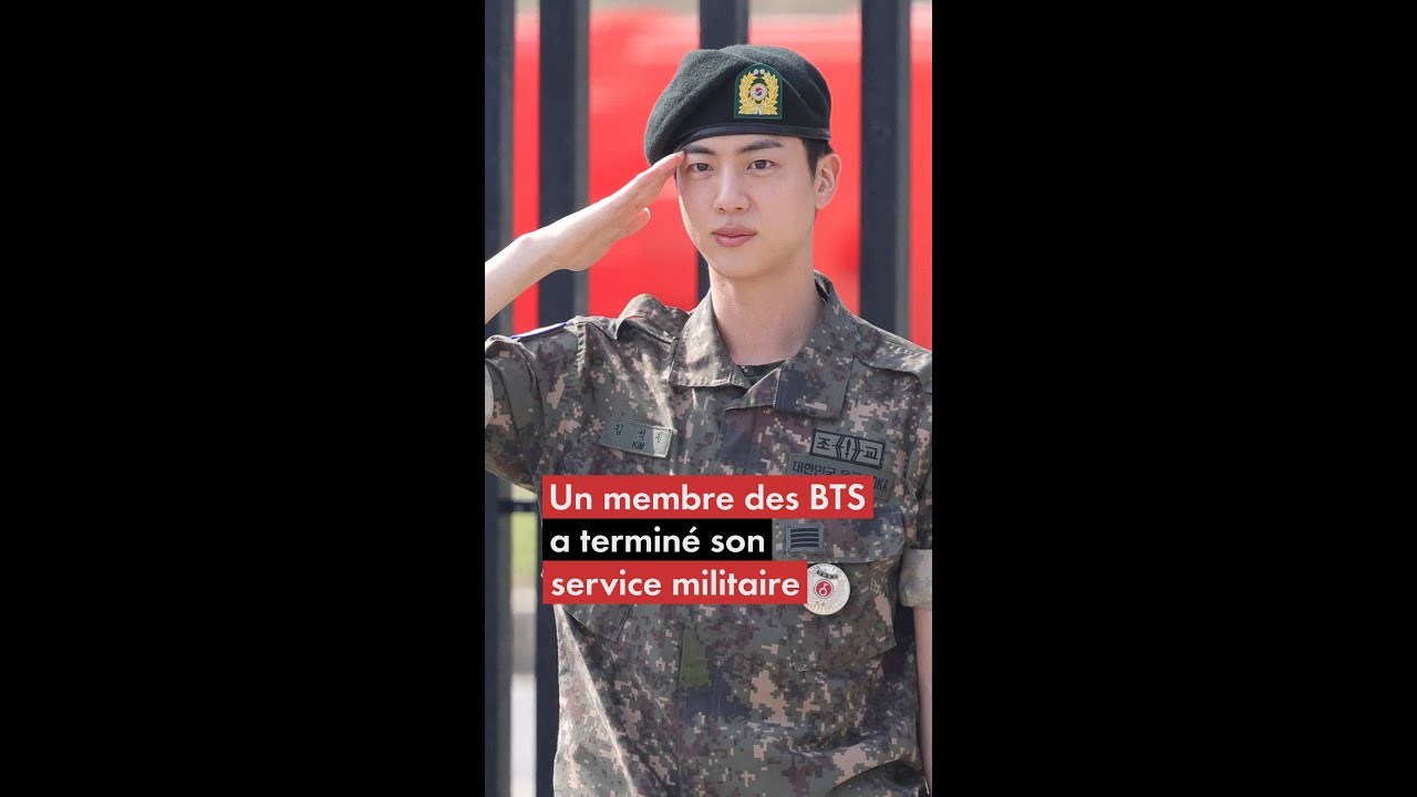 Un membre des BTS a terminé son service militaire - YouTube