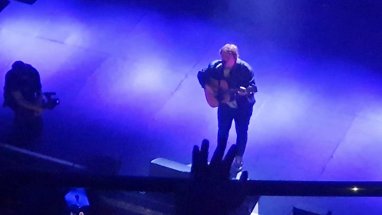 Lewis Capaldi - 21 November 2019 - Before You Go - Olympia 💕🎶🎤💕 - YouTube