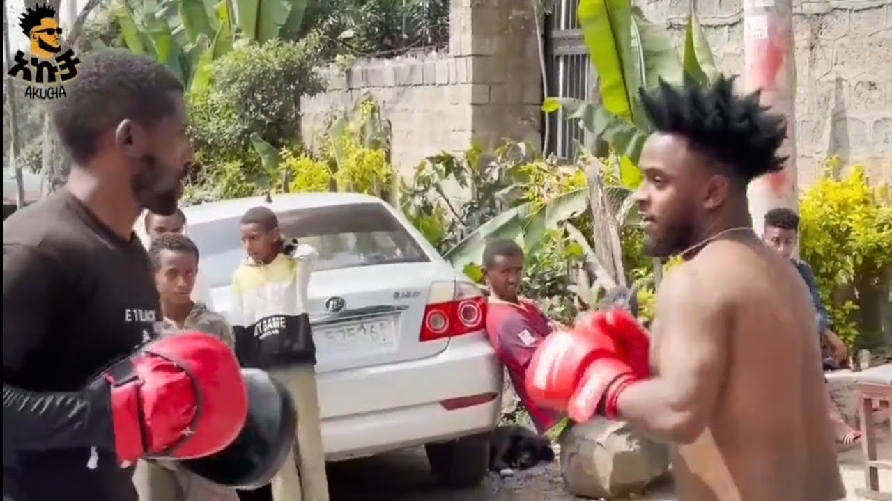 akucha vs dani akucha boxing with et back boxing club - YouTube