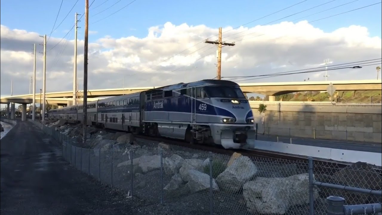 Amtrak train 580 through Rancho Capistrano - YouTube