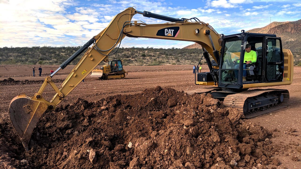 Day in the Dirt with Caterpillar - YouTube