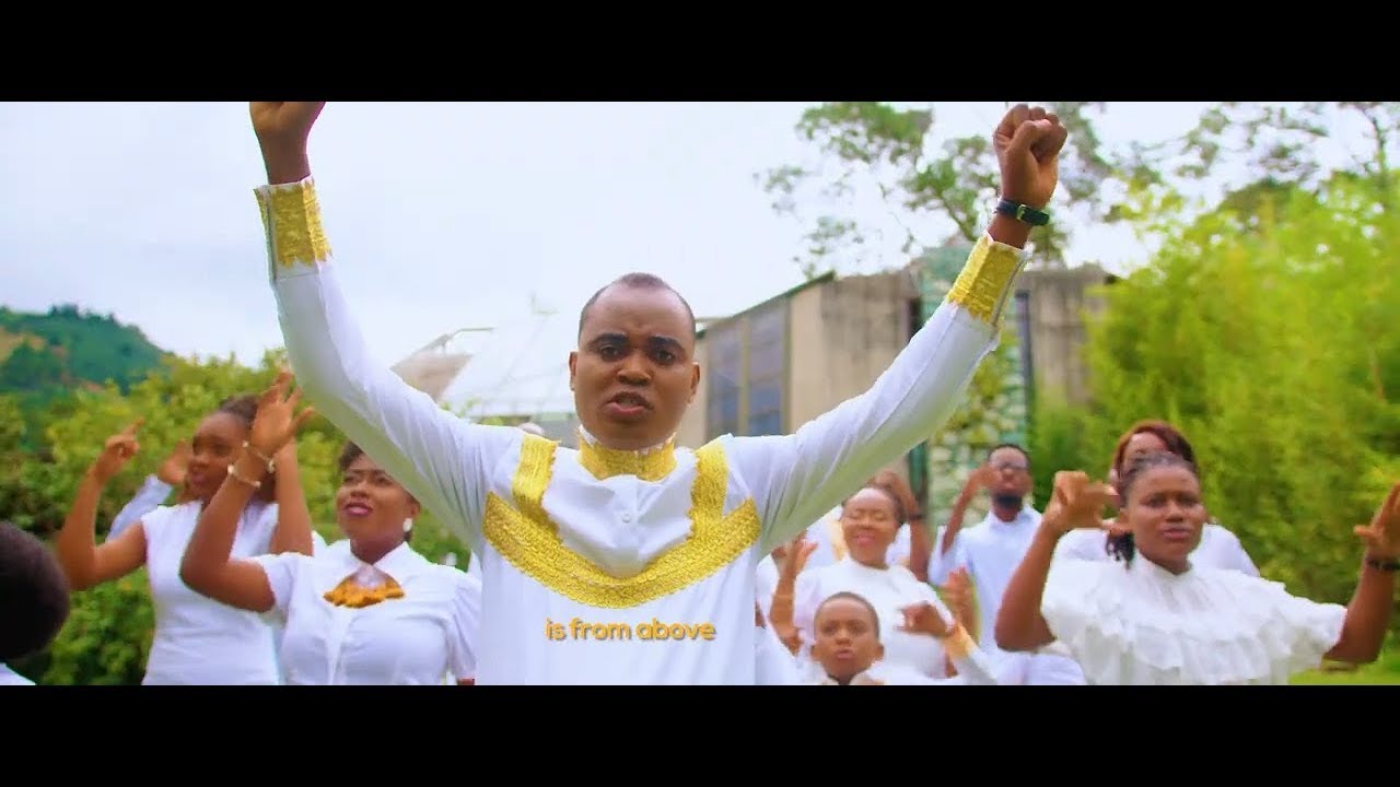 Delly Benson Mwen s'on chanpyon official vidéo - YouTube