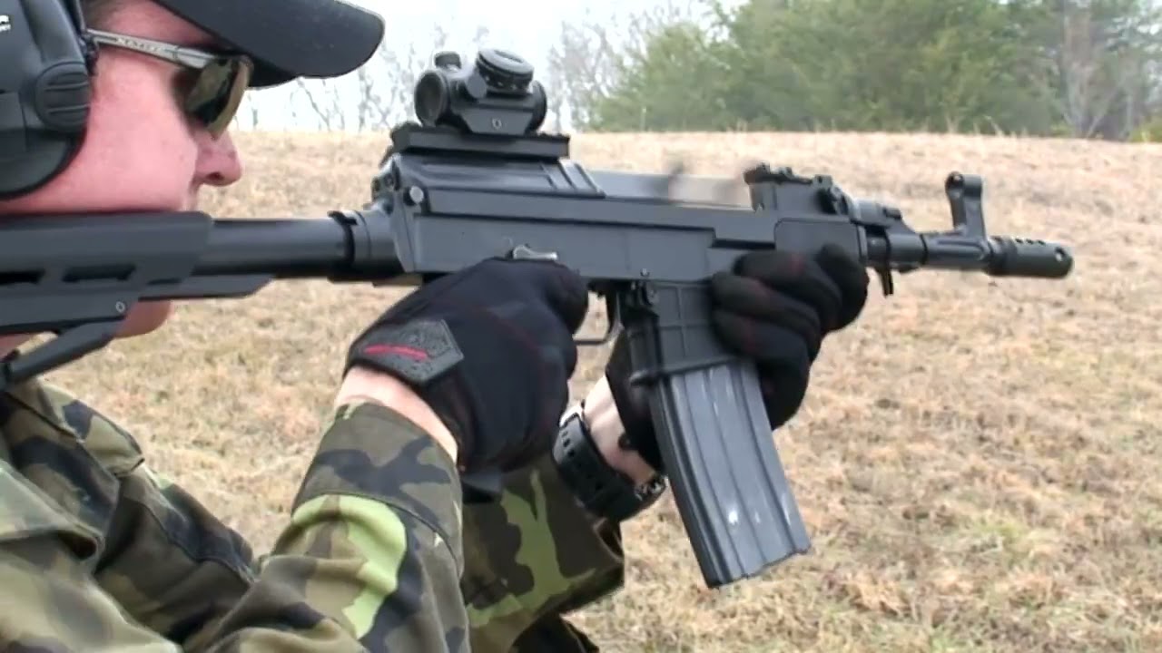 CSA VZ.58 compact - YouTube