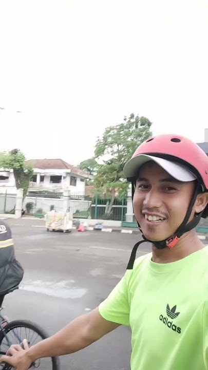 Gowes Asik, Alun-alun Rangkasbitung #gowes #cycling #shortvideo #shorts - YouTube