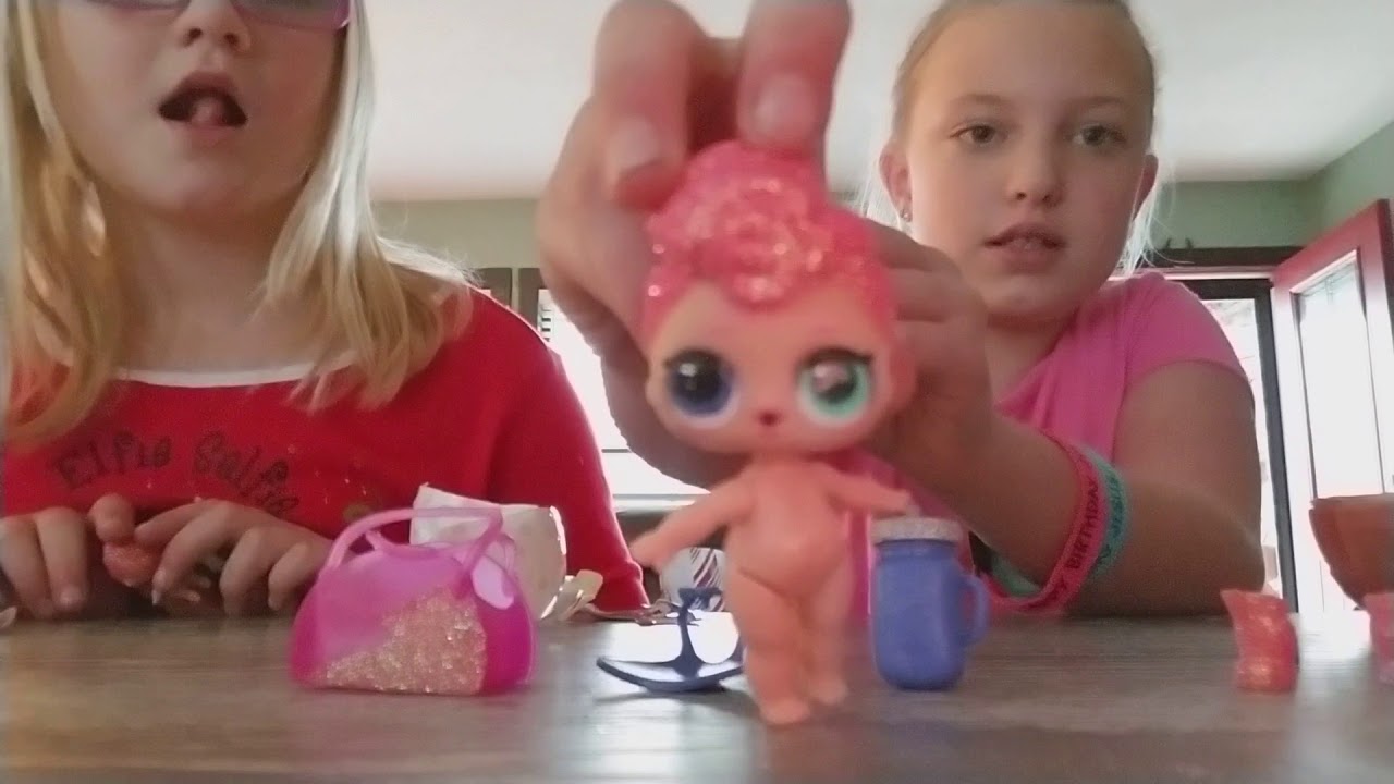 LOL surprise unboxing - YouTube