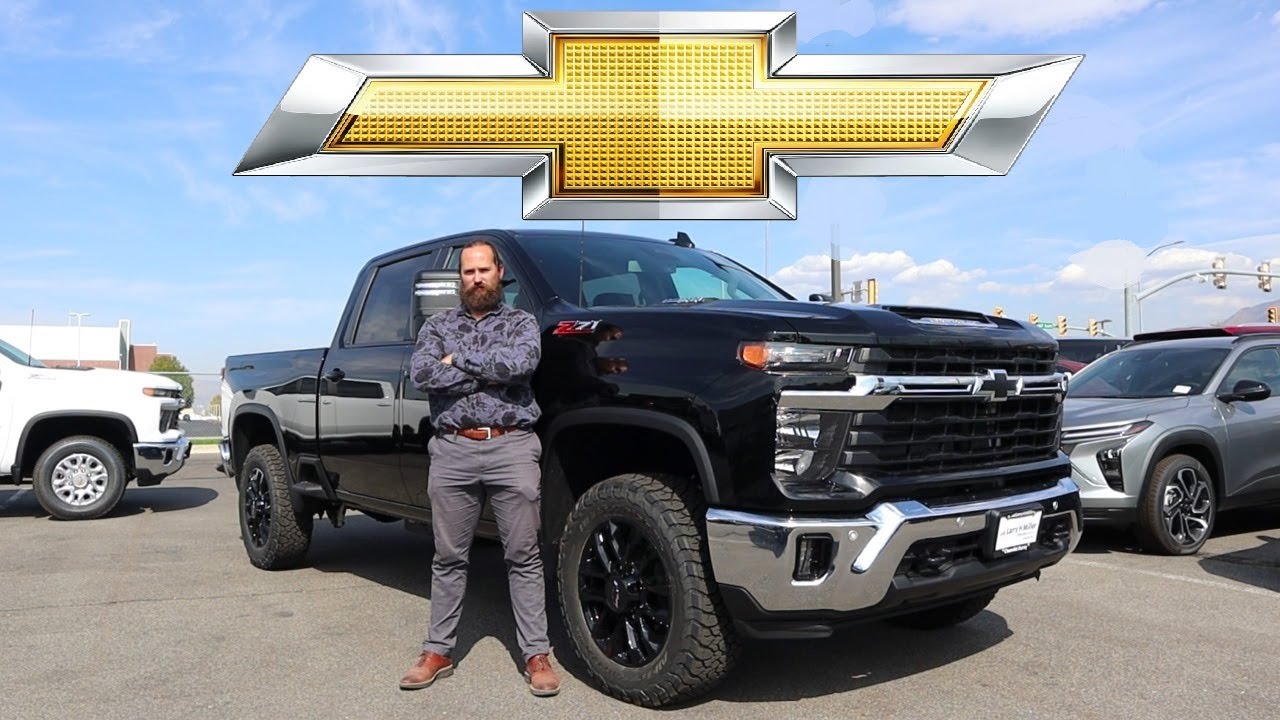 Is Gas Better Than Diesel? (2025 Chevy Silverado 3500 Gas V8) - YouTube