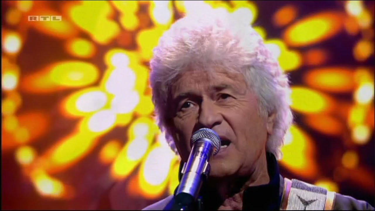 Terry Jacks - Seasons In The Sun - live 2012 - YouTube