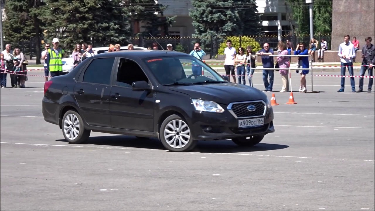 RUSSIAN GIRL Driving, OMG! - YouTube