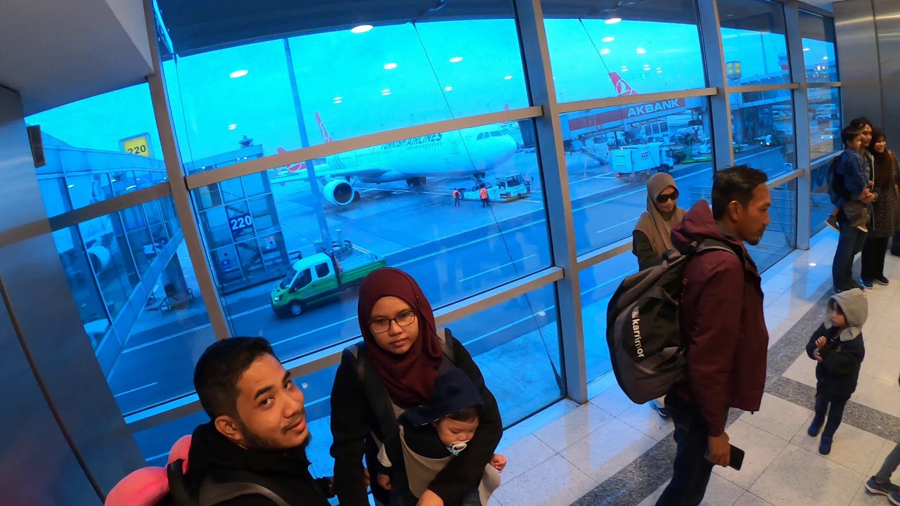 Arrive at Istanbul Airport, Turkey (nik Aiman, Hanan Faiha & Aisy ...
