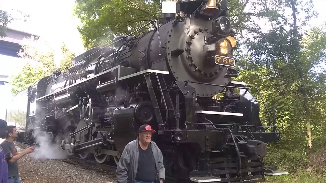 Steam in the valley 2018 Nkp 765 - YouTube