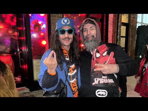 Ezra Miller The Flash Returns To New York City To Sign Autographs! Justice League Star Is Back! #DC