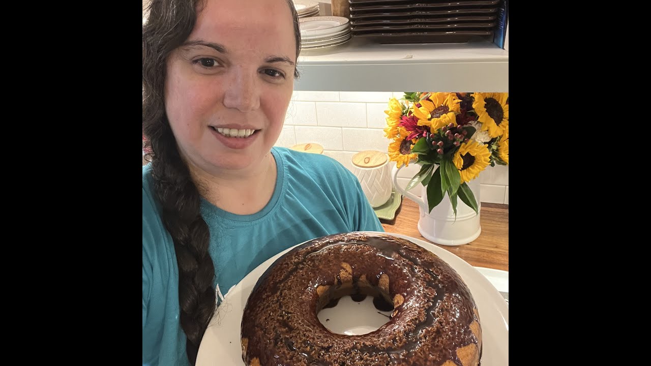 Divine Mesa #1 Brazilian carrot cake - YouTube
