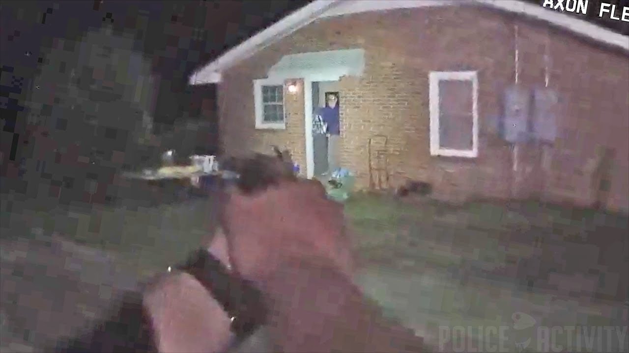 Suspect Gets Shot After Pointing Shotgun At Georgia Cop - YouTube