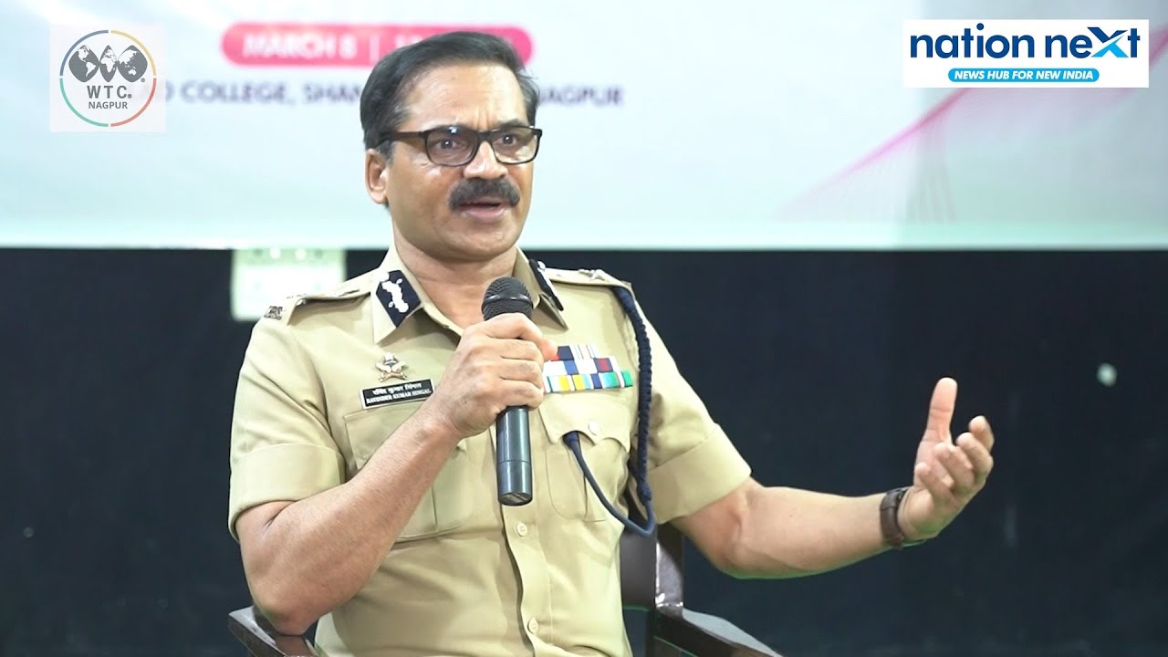 Nagpur Police Commissioner Dr Ravinder Singal speaks to DCP Mahak Swami ...