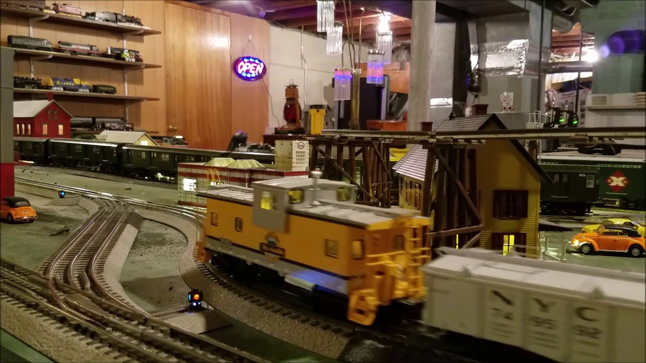 PRR Keystone Running Action - YouTube