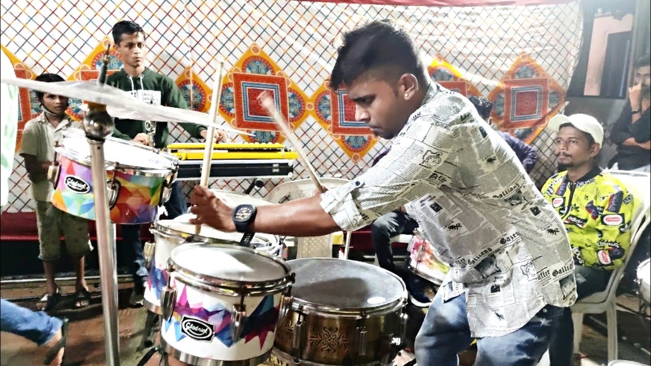 LOVELY MUSICAL GROUP | NAVIN POPAT SONG ON BANJO | ROTO PLAYER RAHUL ...