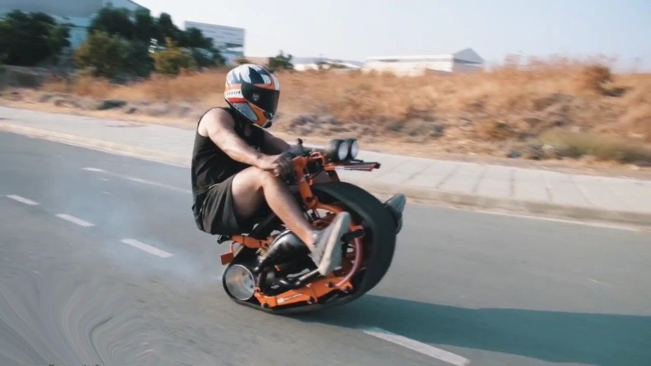 Making a monotrack bike - The wheelie tank - YouTube
