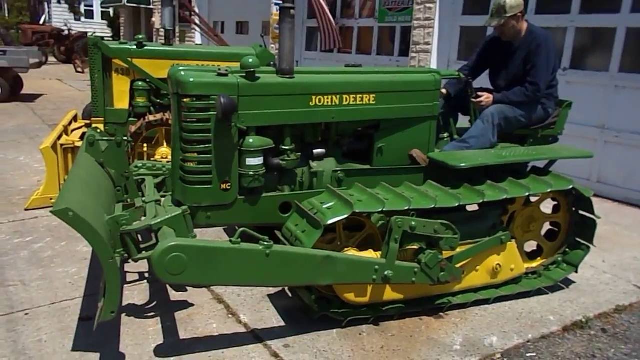 1952 John Deere MC - YouTube