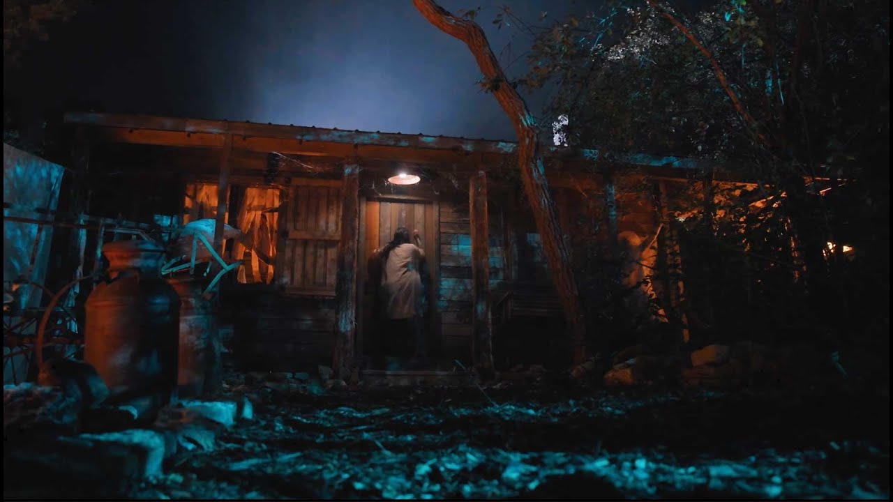 The Cabin in the Woods at HellsGate Haunted House - YouTube