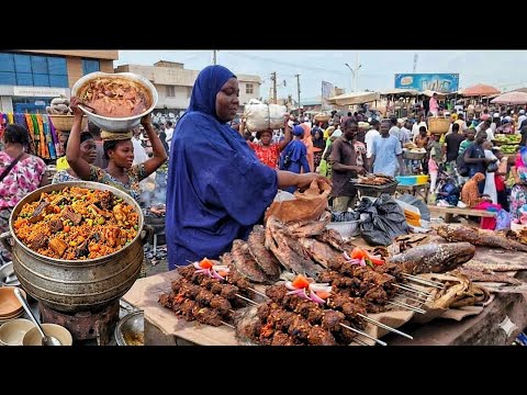 Köstliche afrikanische Streetfood-Tour in Lomé. Fastenbrechen mit einer muslimischen Gemeinde in ...