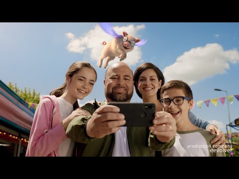 Gregor Punchatz Commercial Reel 2025 - YouTube