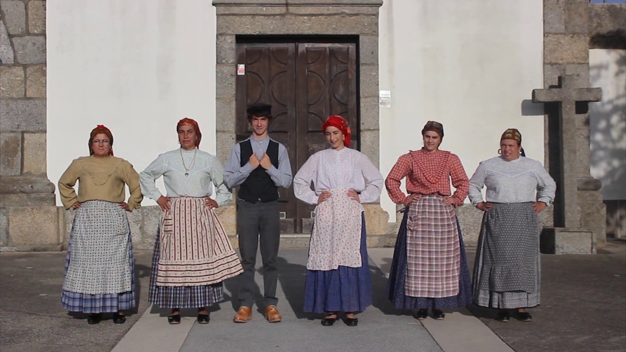 Os Trajes do Rancho Folclórico de Figueiró Amarante - YouTube
